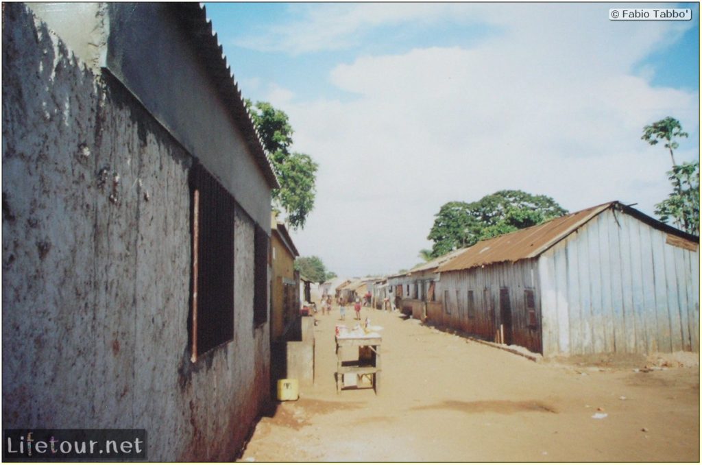 Luanda Slums Page 2 • Fabio’s LifeTour